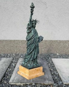 Bronzová socha - Lady Liberty USA