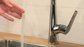 Hansgrohe Talis M51, páková dřezová baterie 260 s otočným výtokem, chromová, 72810000