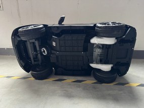 AIYAPLAY Dětské elektrické auto Audi A5L 12V dětské auto s 2,4 G dálkovým ovládáním, 2 motory, lithium baterie, měkký start, 4× pružení 370-511V90BK