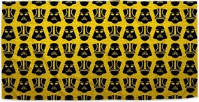 Sablio Ručník Star Wars Stormtroopeři Pattern na žluté - 70x140 cm