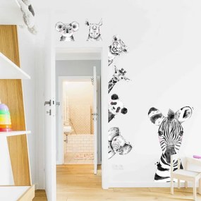 INSPIO Samolepky na zeď - Černobílá zvířátka kolem dveří a nábytku