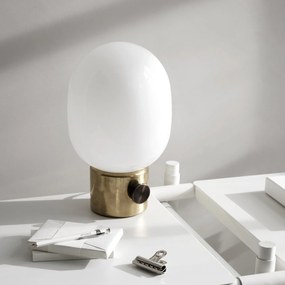 Stolní lampa JWDA Metallic, Mirror Polished Brass – AUDO COPENHAGEN