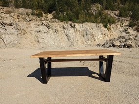 Jídelní stůl z dubového masivu Qído v industriálním designu Velikost Desky: 2100x1000 (mm)