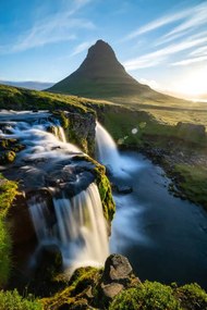 Fotografie Kirkjufell and waterfall at sunrise in, Ratnakorn Piyasirisorost, (26.7 x 40 cm)