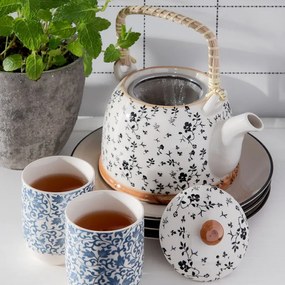 Porcelánový kalíšek na čaj s okrasnými modrými lístky – 100 ml