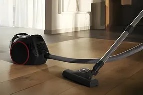 Miele Boost CX1 125 Active černá / Sáčkový vysavač