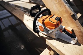 AKU pila STIHL MSA 200 C-B