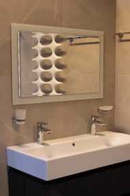 Fazetované zrcadlo na zeď do pokoje do ložnice dekorativní AKZENT WHITE - 55 x 88 cm na lacobelovém podkladu v odstínu bílé 411-118
