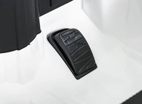 Elektrické autíčko Land Rover Defender 110 SVX bílé