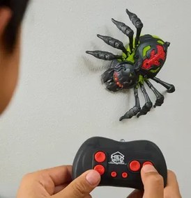 SPIN MASTER Hex Bots RC Tarantule lezoucí po stěnách / Interaktivní hr