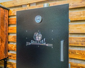 GRILLPAL kovová izolovaná udírna Grillpal Smoker 80,124 l, podstavec teak