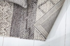 Světle šedý koberec Yarn 240x160 cm