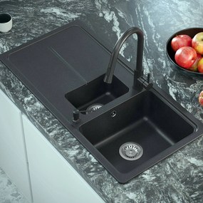 Kuchyňská dřezová baterie QUADRON JULIA s vytahovací sprchou černá matná