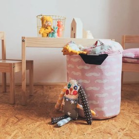 Vigvam design Koš na hračky Knírky na růžové - střední