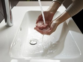 Hansgrohe Vernis Blend, umyvadlová baterie 100 s kovovou odtokovou soupravou s táhlem, EcoSmart, chromová, 71559000