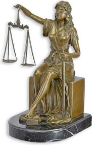Bronzová socha Sedící Themis