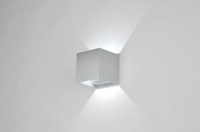 Nástěnné designové LED svítidlo na schodiště Modesto