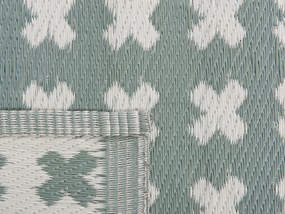 Zelený venkovní koberec s geometrickým vzorem 90 x 180 cm ROHTAK  Beliani