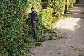 Aku nůžky na živý plot STIHL HSA 130 R