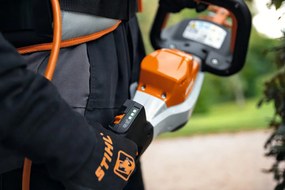 Aku nůžky na živý plot STIHL HSA 130 R