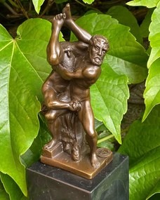Bronzová soška Hércules a Diomédes ukotvení