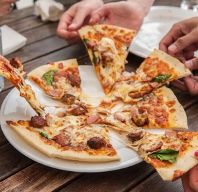 PIANA pizza pec na peletky Ziipa Barva: Eukalyptová zelená
