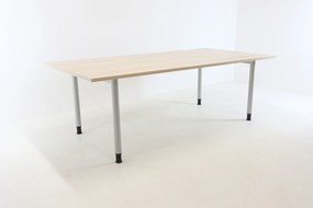 Stůl konferenční, Steelcase, 220x110 akácie/šedá