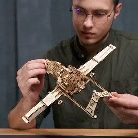 Ugears 3D dřevěné mechanické puzzle Bojový dron Bayraktar TB2 / od 14