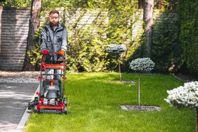 RED TECHNIC Benzínová sekačka s pohonem RTKSS0096 RTKSS0096