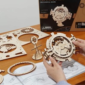 RoboTime 3D dřevěné mechanické puzzle Stolní kalendář