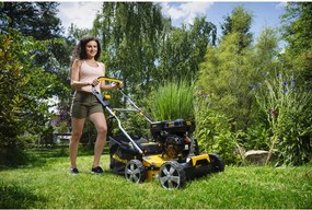 Riwall PRO RPV 4055 PRO - benzínový vertikutátor / provzdušňovač, 40 cm