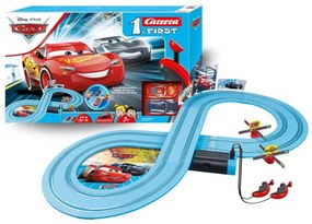 Autodráha Carrera First Auta/Cars 2,4m plast +2 auta na bat. v krabici 50x30x7cm
