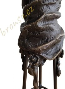 Bronzová socha sedící ženy – signovaná Pierre Colinet – elegantní akt, umělecká figurka