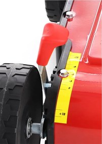 Benzínový vertikutátor VeGA GT 5654 záběr 38 cm, sběrný koš, plochy do 1500 m2