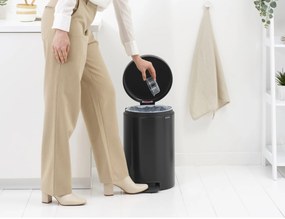 Brabantia Pedálový koš NewIcon 20L matná černá