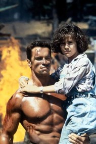 Umělecká fotografie Arnold Schwarzenegger And Alyssa Milano, Commando 1985 Directed By Mark L. Lester, (26.7 x 40 cm)