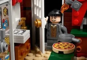 LEGO® Ideas 21330 Sám doma / Počet dílků: 3955 / od 18 let