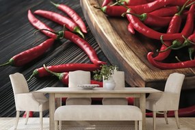 Tapeta chilli papričky na dřevěném prkénku - 150x100 cm