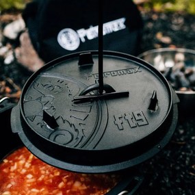 PETROMAX LITINOVÝ KOTLÍK S NOŽIČKAMI "DUTCH OVEN"