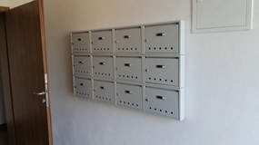 KĽUČKA PANEL RAL poštovní schránka RAL 9016 / Bílá