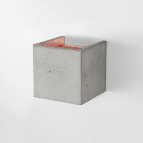 Betonové nástěnné svítidlo Cubic Concrete Wall  Betonové nástenné svítidlo Cubic Concrete Wall Délka strany: 140 mm, Materiál: Světlý beton, Vnitřní…