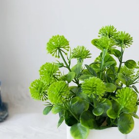 Bytová dekorace - rostlina v květináči umělá - výška 11 cm Barvy: Zelená