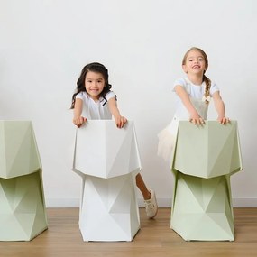 VONDOM Zelená plastová dětská jídelní židle VOXEL MINI