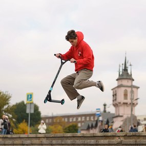 Kaskadérská koloběžka HOMCOM, zábavná koloběžka, kaskadérská koloběžka s kuličkovými ložisky ABEC 9, kopací koloběžka se 100 mm kolečky z imitace kůž…