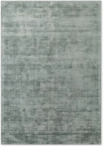 Světle modrý ručně tkaný koberec z viskózy 80x150 cm Noemi – Vikosa
