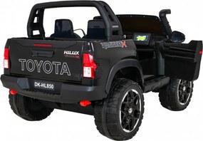 Ramiz Pickup Toyota Hilux černý