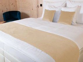 Biante Sametový přehoz/běhoun na postel Velvet Premium SVP-006 Pískově béžový 50x140 cm