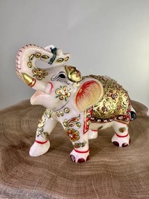 Indický slon z mramoru