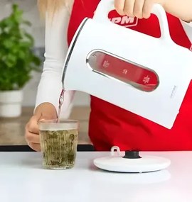 MPM MCZ-126/B bílá / Rychlovarná konvice / 1,5 l / plastová