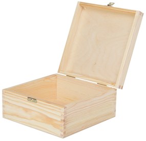 Dřevěná krabička s víkem a zapínáním - 20 x 20 x 10 cm, přírodní